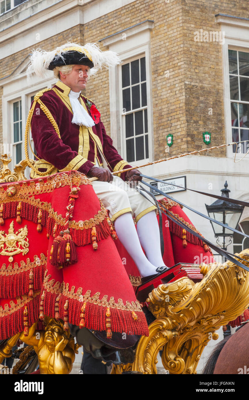 Lord mayor of london state coach hi-res stock photography and images ...