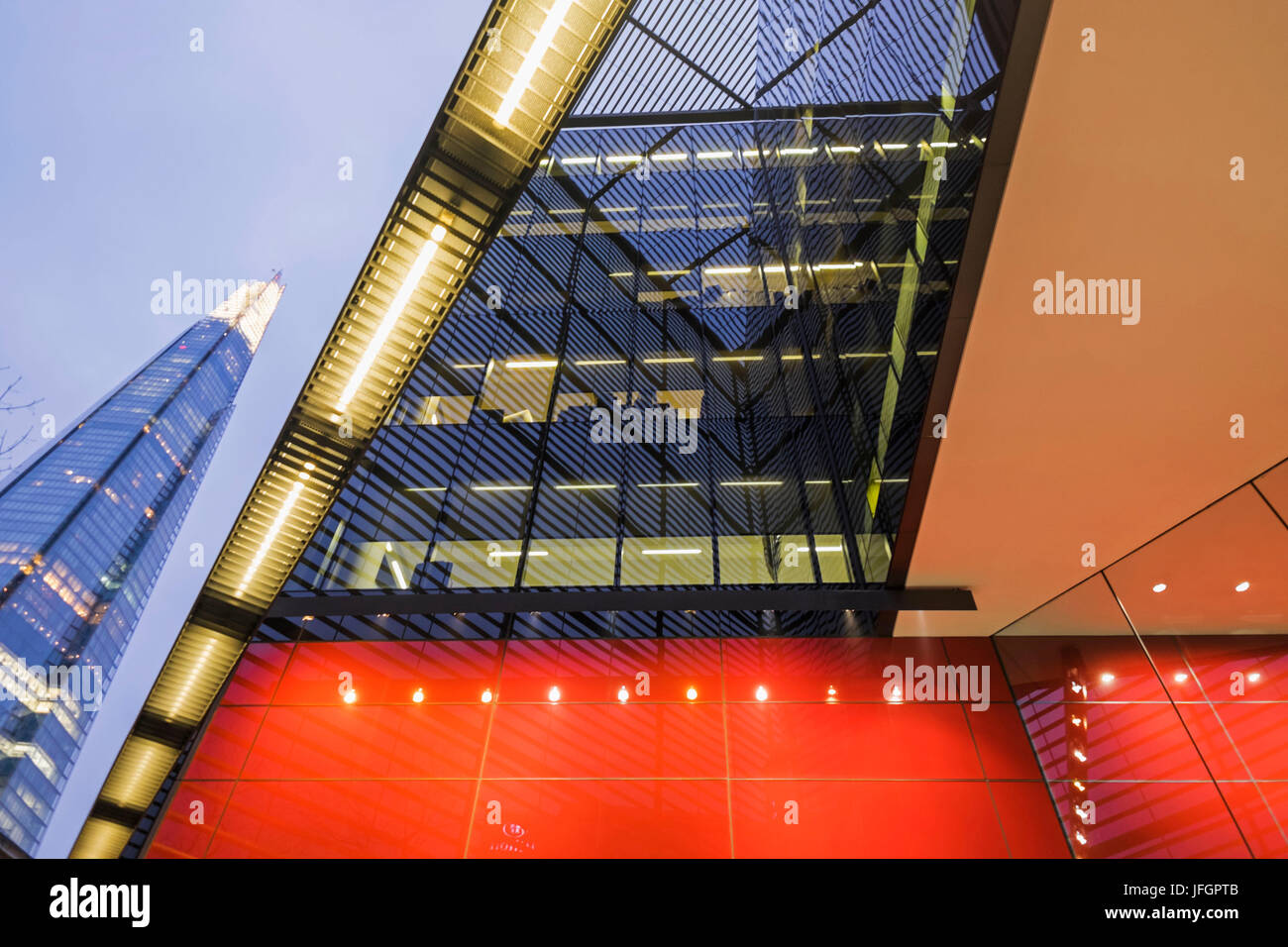 6 more london place and the shard hi-res stock photography and images ...