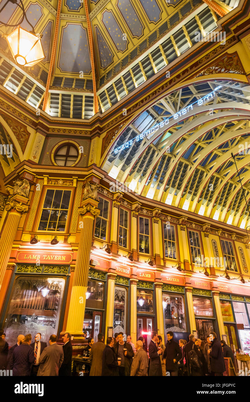 Leadenhall market pub hi-res stock photography and images - Alamy