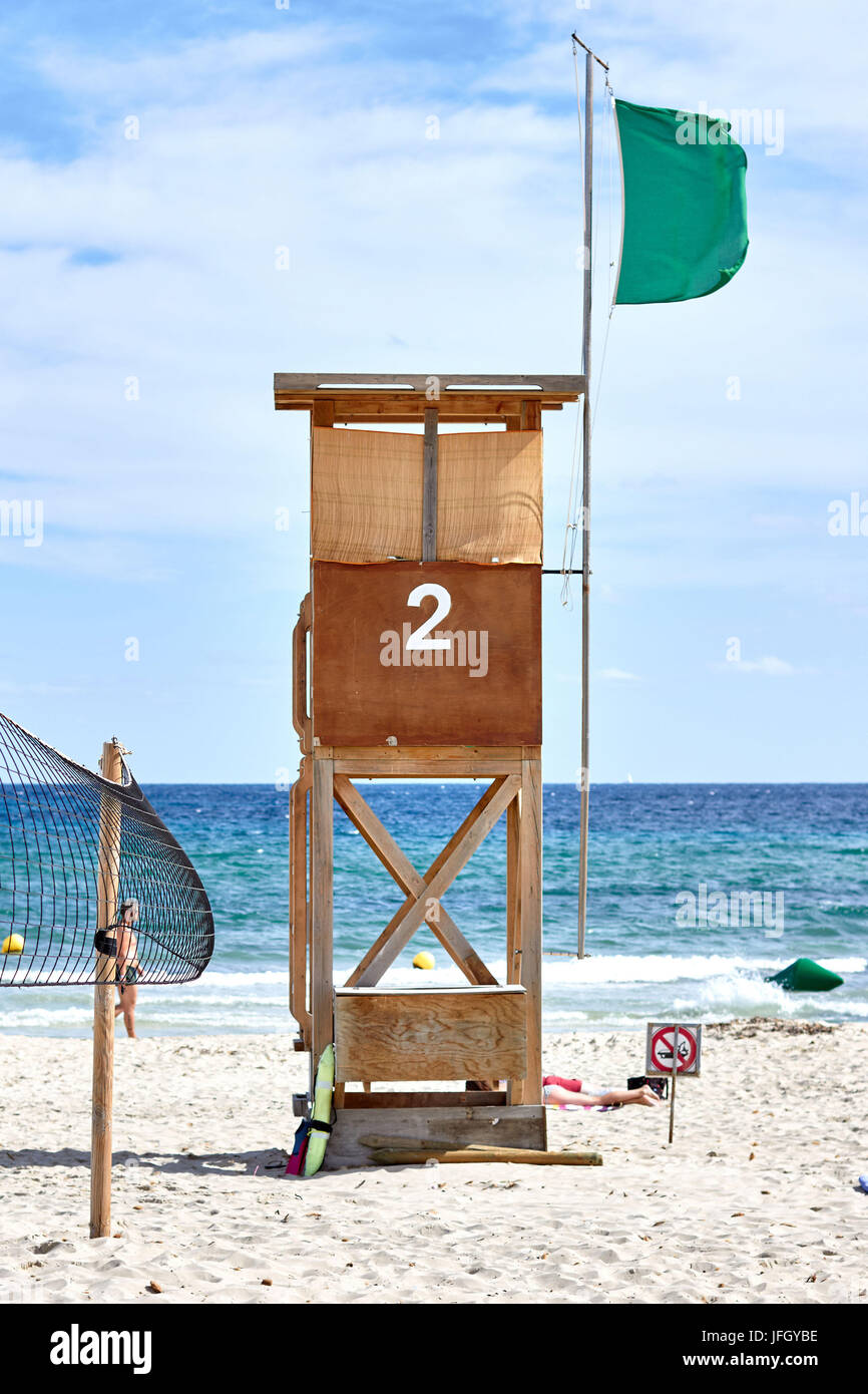 Lifeguard's tower on the beach Stock Photo - Alamy