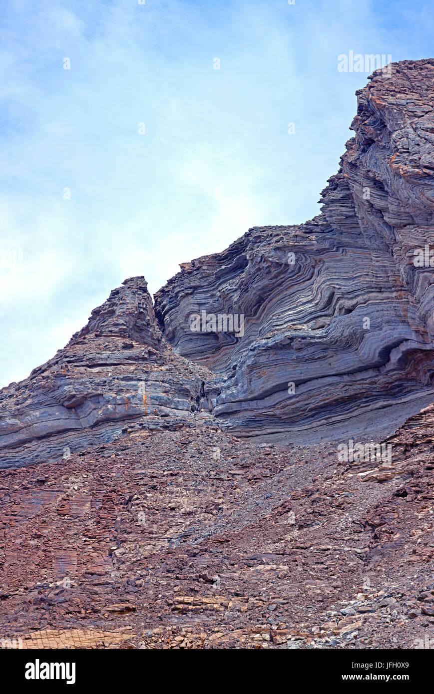 Cliff fissures hi-res stock photography and images - Alamy