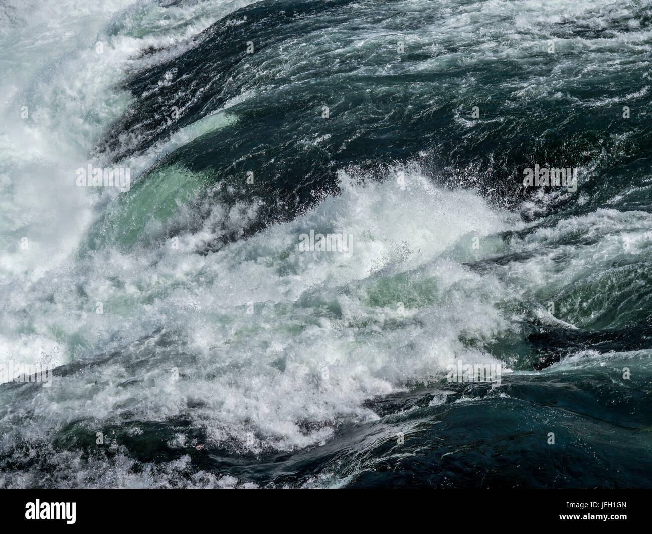 Blustering hi-res stock photography and images - Alamy