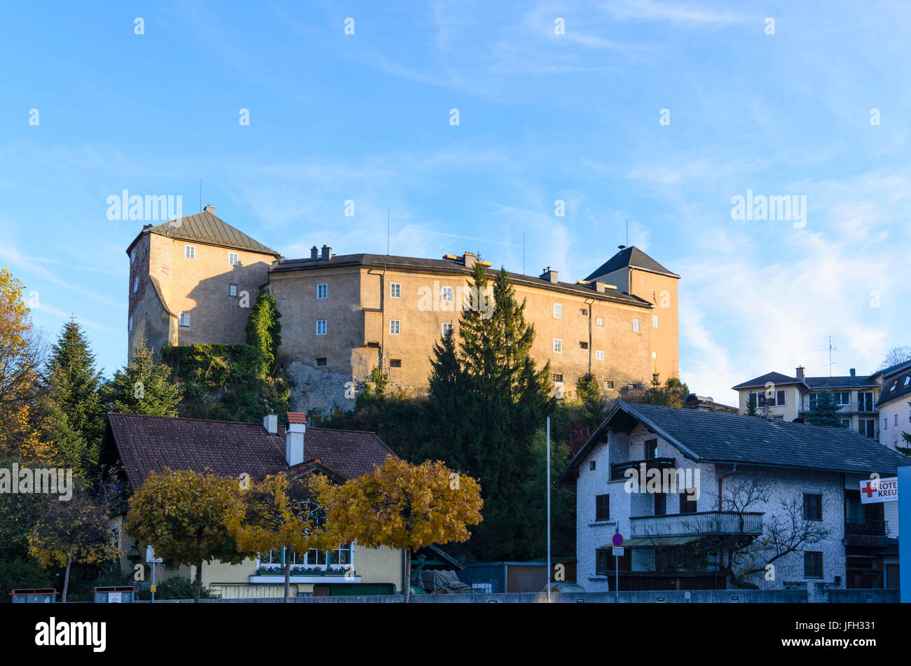 Castle golling hi-res stock photography and images - Alamy