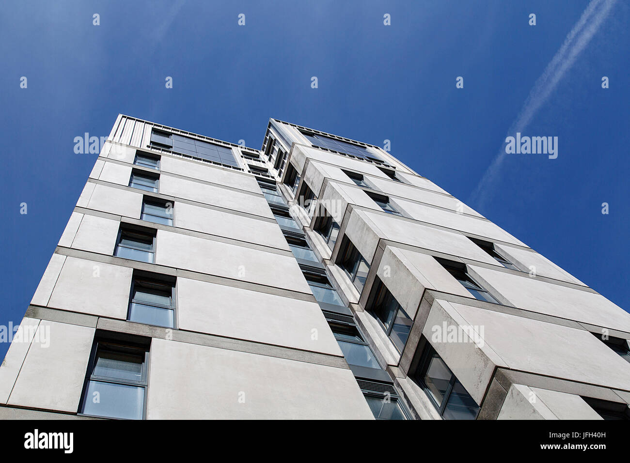 Fire retardant cladding hi-res stock photography and images - Alamy
