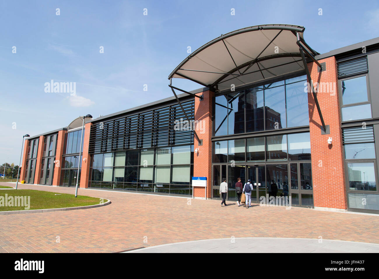 Swansea Bay Campus - Engineering Building Stock Photo - Alamy