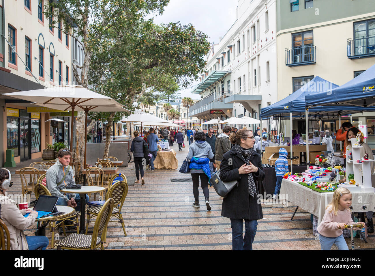 Outdoor Sunday markets in Manly beach, suburb of Sydney,Australia Stock ...