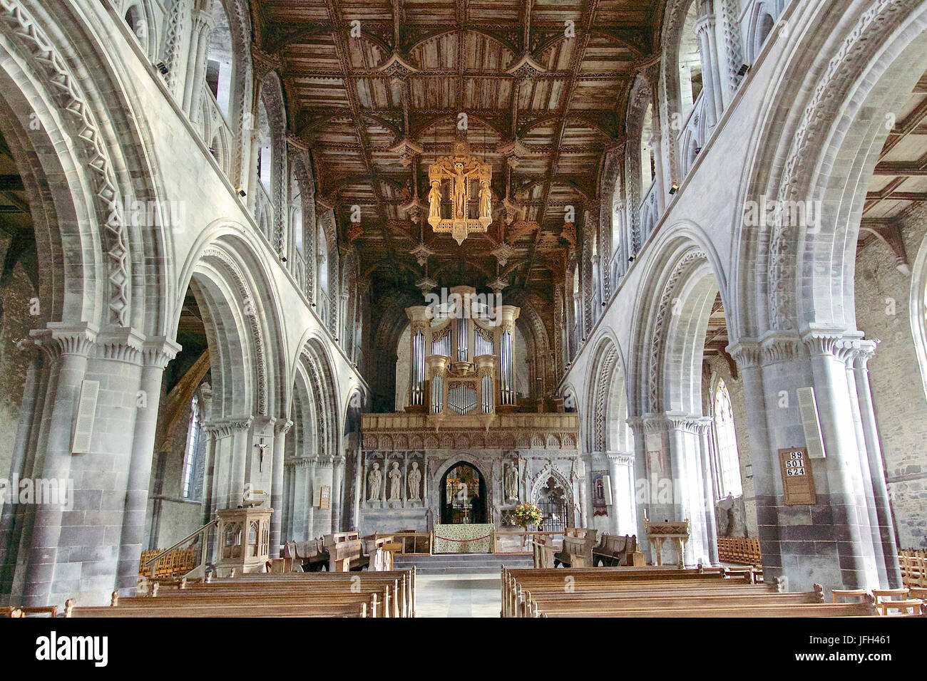 St Davids Cathedral Interior Stock Photos & St Davids Cathedral ...