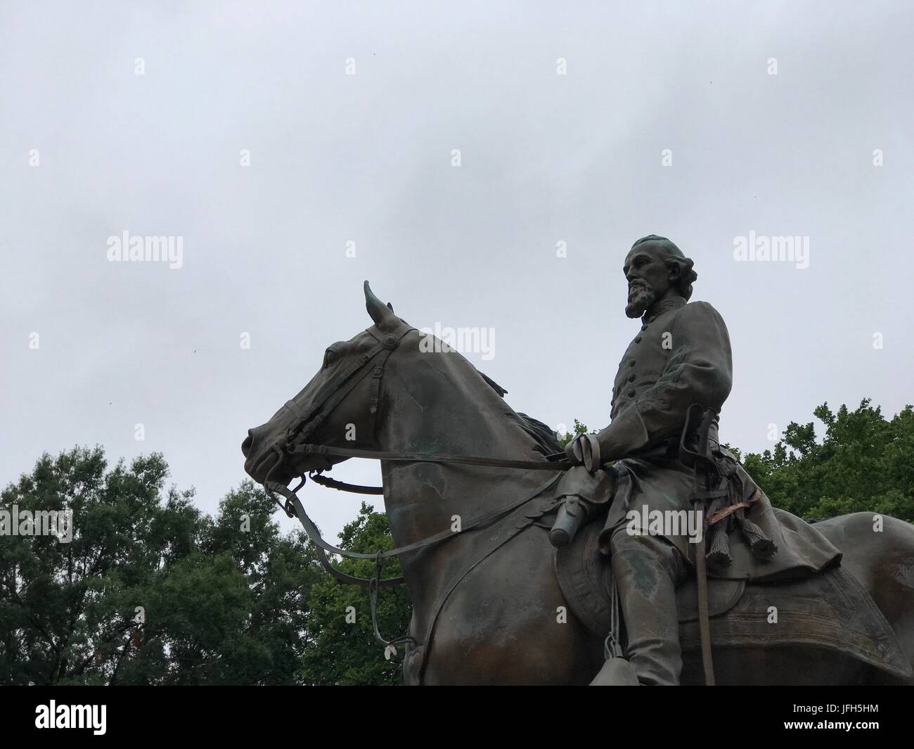 Nathan bedford forrest statue hi-res stock photography and images - Alamy
