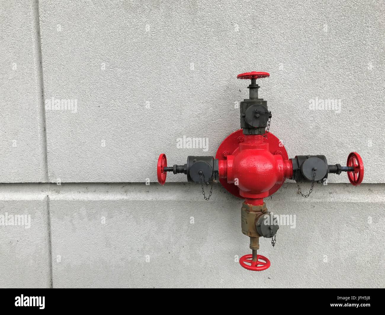 Water shut off valve hi-res stock photography and images - Alamy