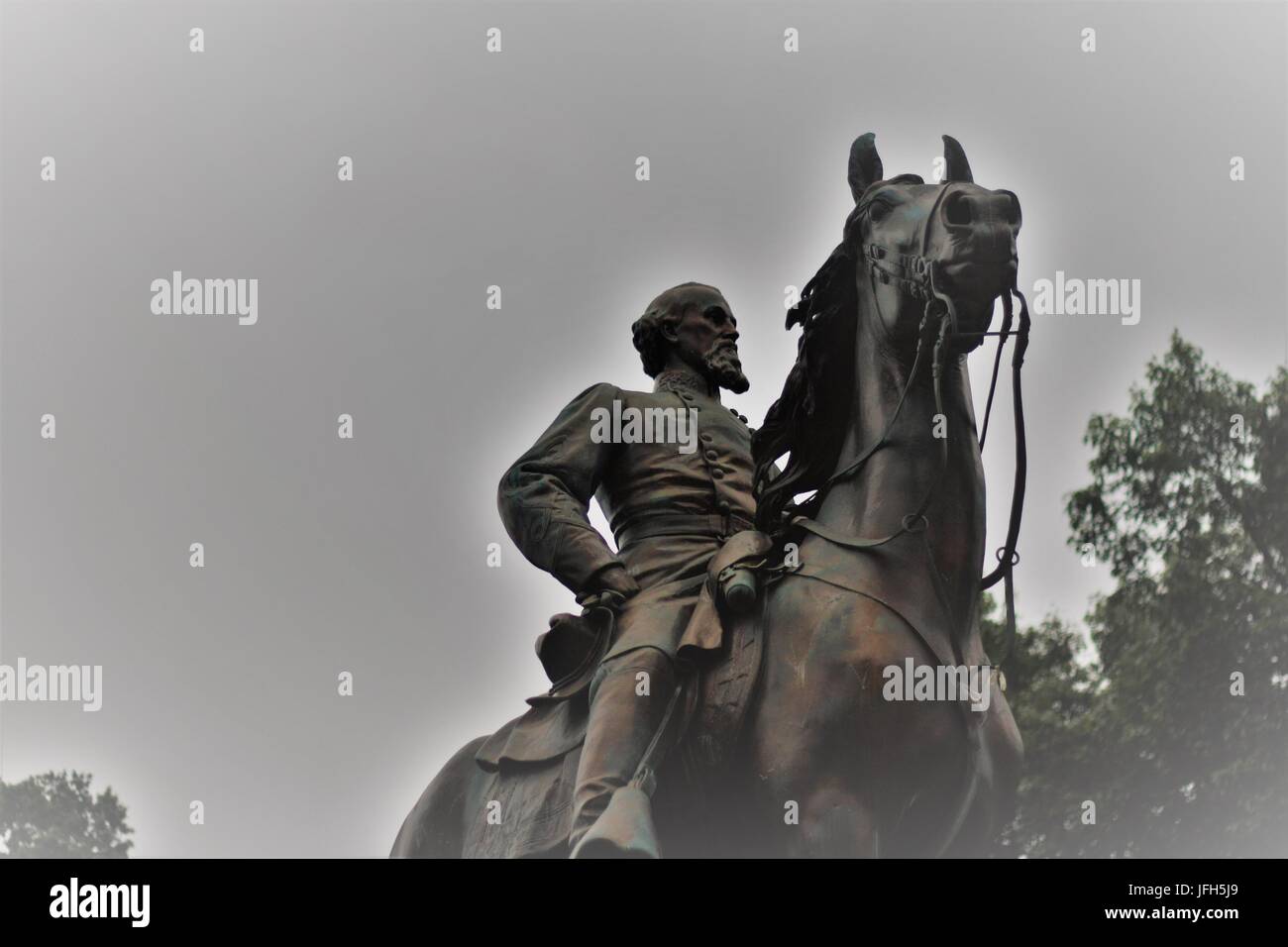 Nathan bedford forrest statue hi-res stock photography and images - Alamy