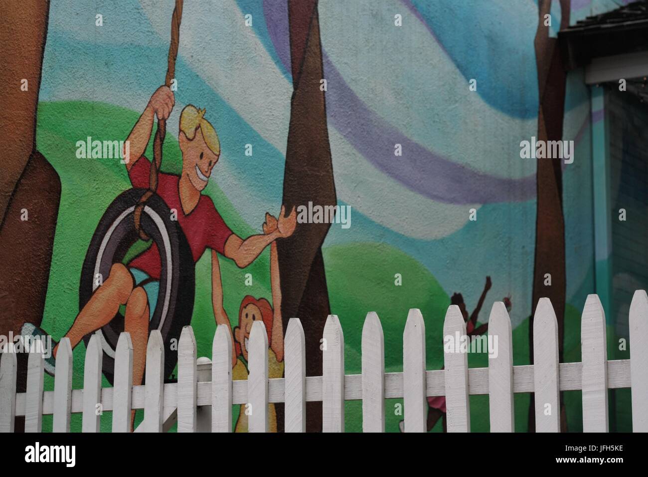 Trees mural hi-res stock photography and images - Alamy