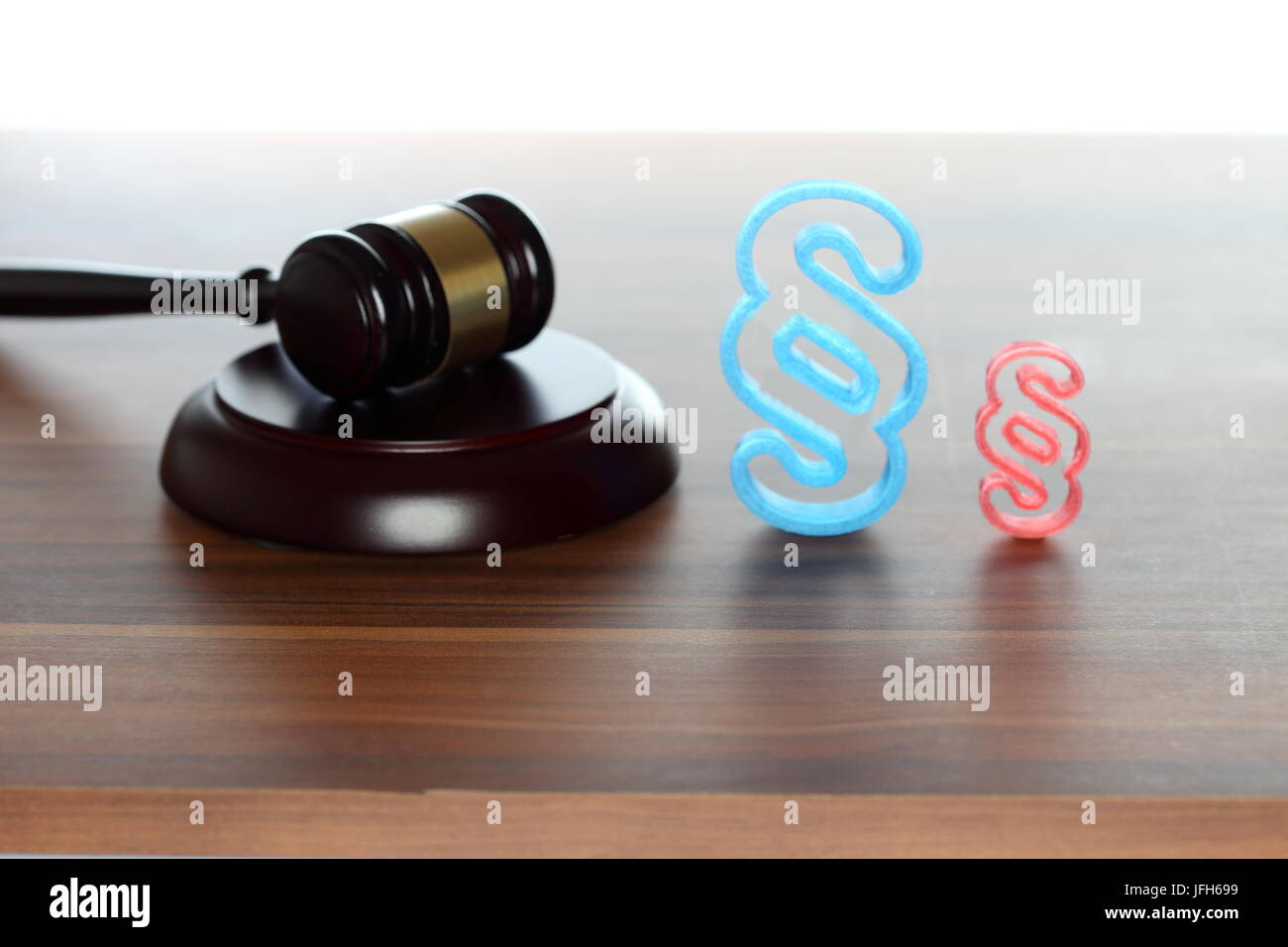 Court symbol hi-res stock photography and images - Alamy