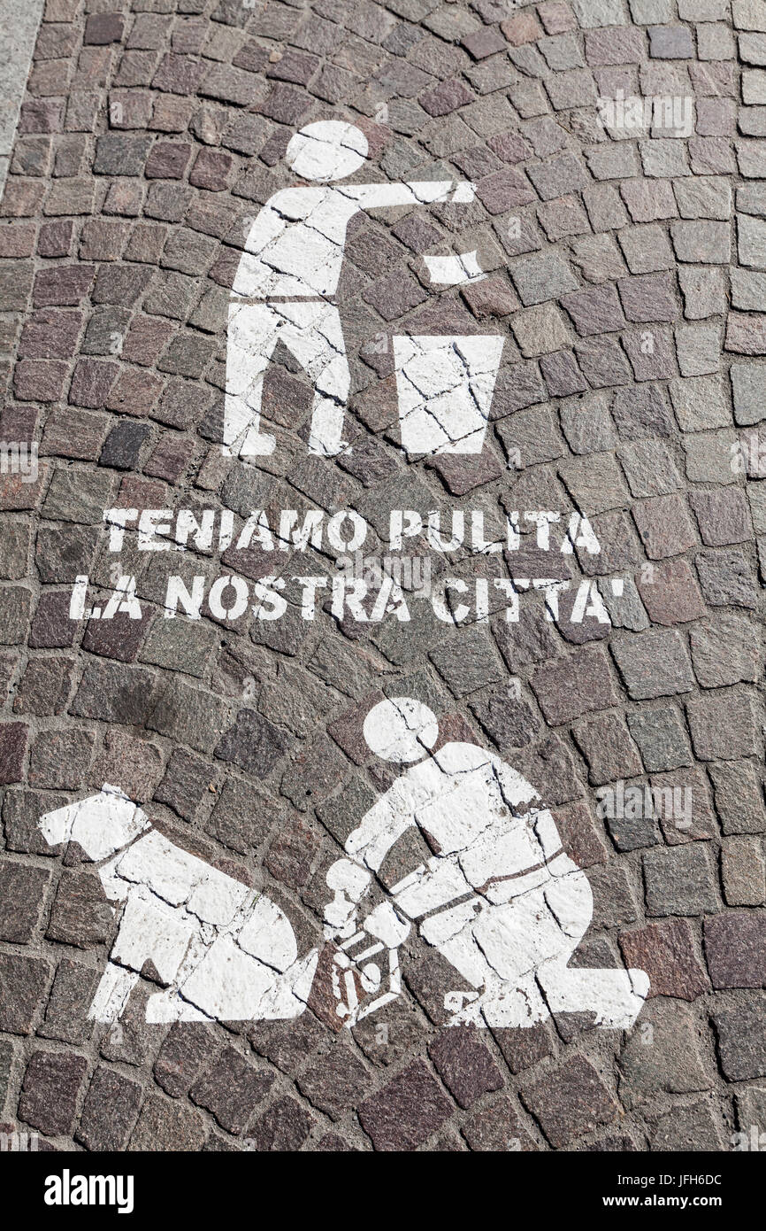 Louvre sign hi-res stock photography and images - Alamy