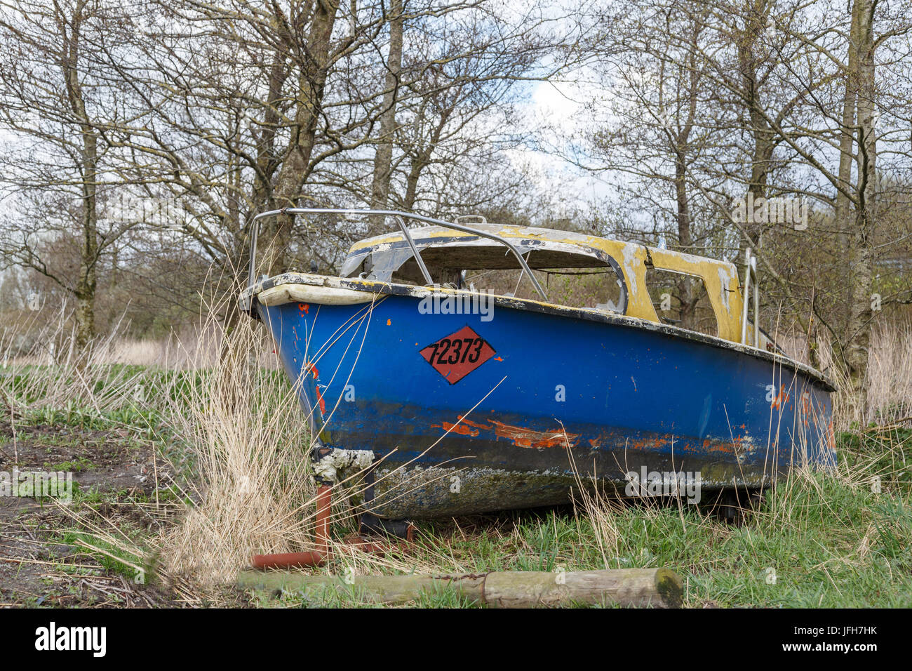 Edge of boat hi-res stock photography and images - Alamy