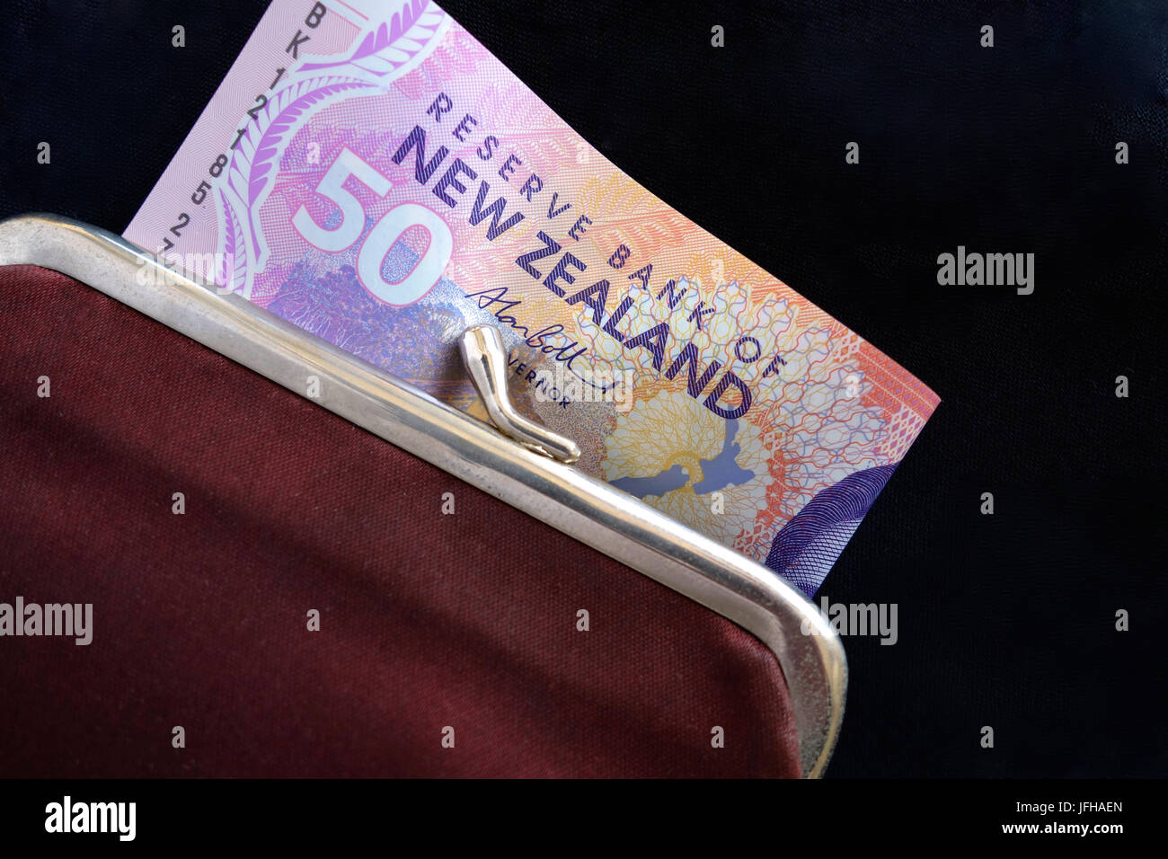 New zealand 50 dollar banknote hi-res stock photography and images - Alamy
