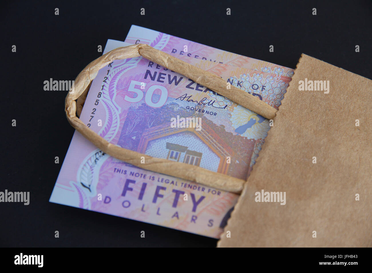 New zealand 50 fifty dollar hi-res stock photography and images - Alamy