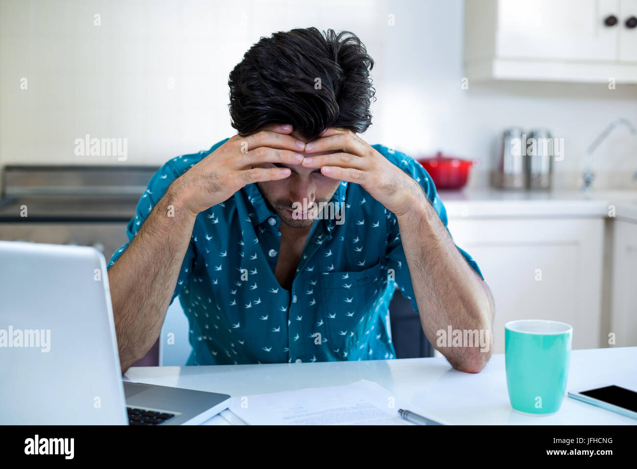 Tensed man hi-res stock photography and images - Alamy