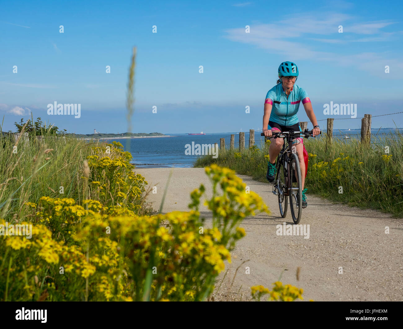 Bike track by the sea hi-res stock photography and images - Alamy