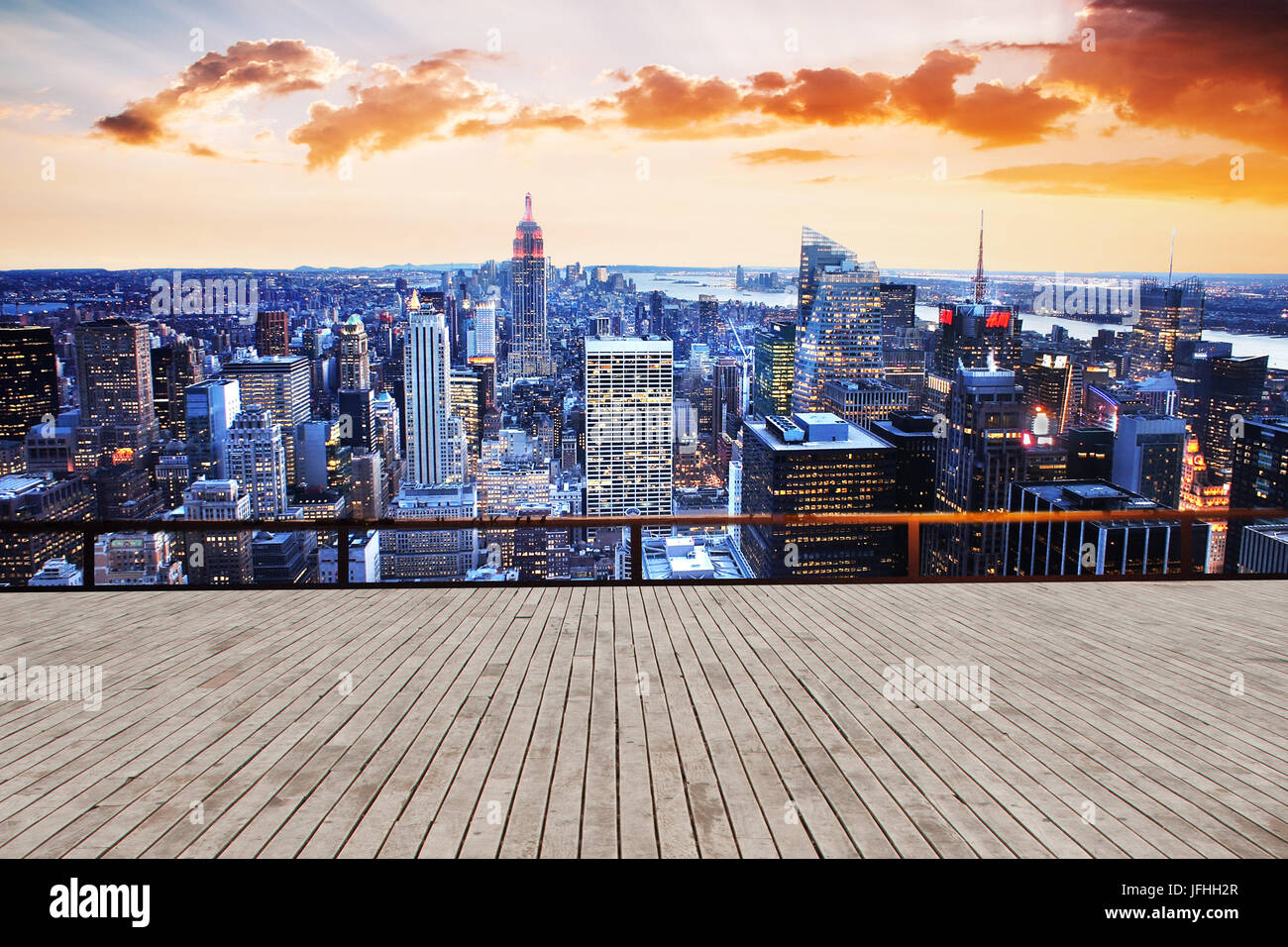 Above view balcony hi-res stock photography and images - Alamy