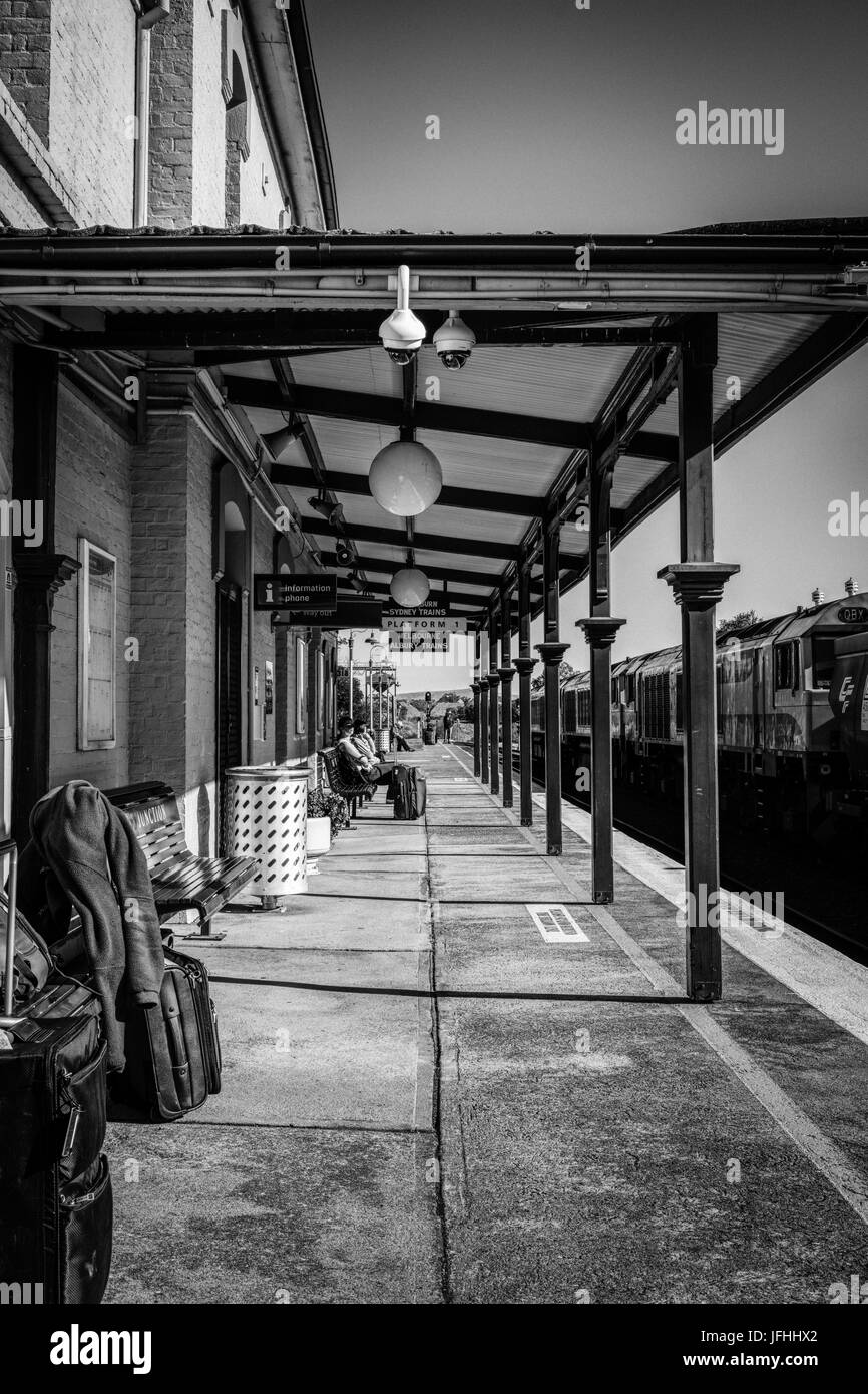 Yass Train Station Platform Stock Photo - Alamy