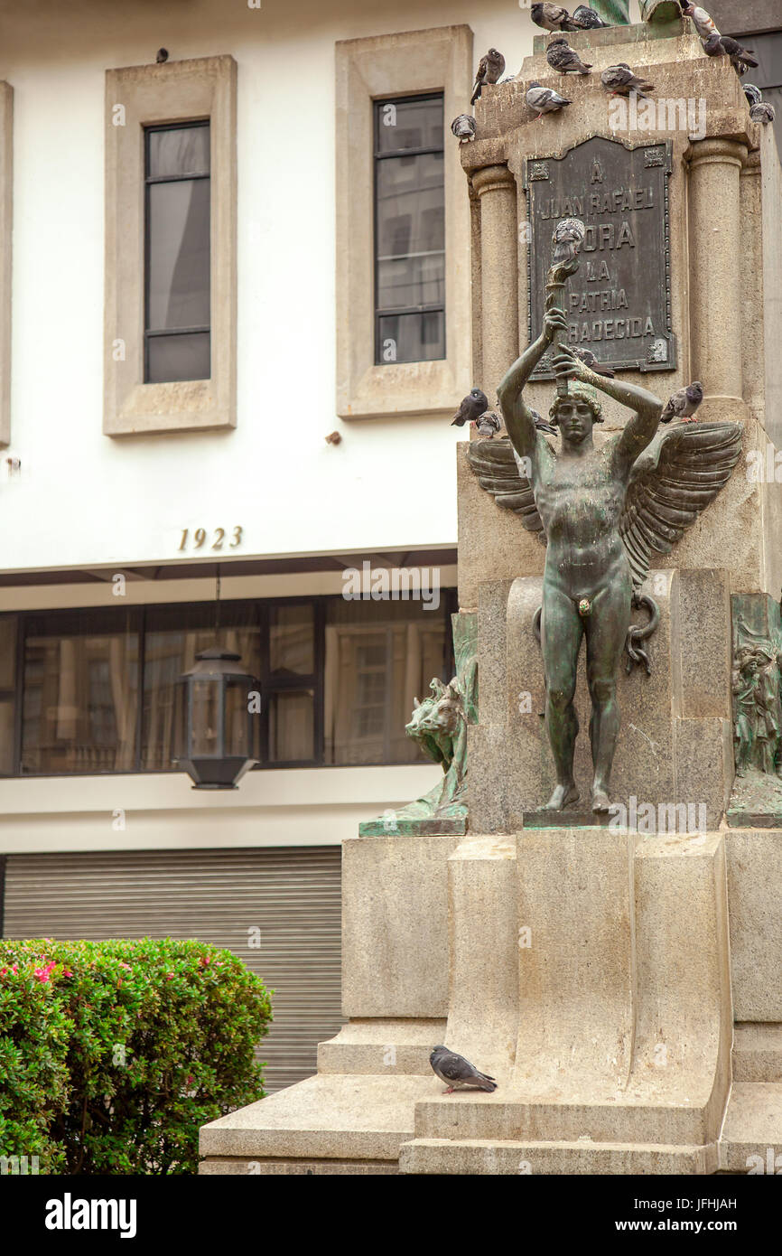 Statue juan rafael mora monument hi-res stock photography and images ...