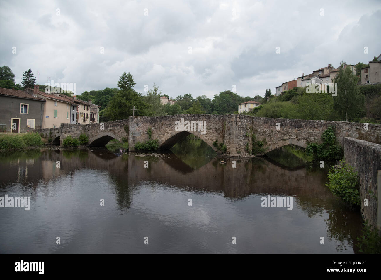 Trough house bridge hi-res stock photography and images - Alamy