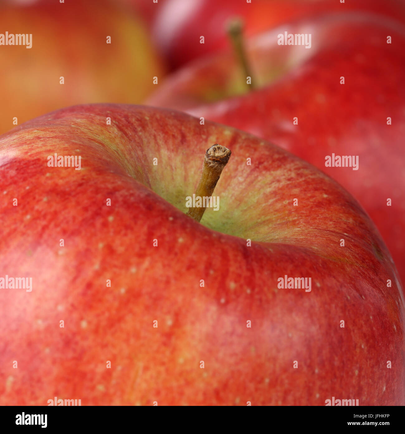 Roter frucht hi-res stock photography and images - Alamy