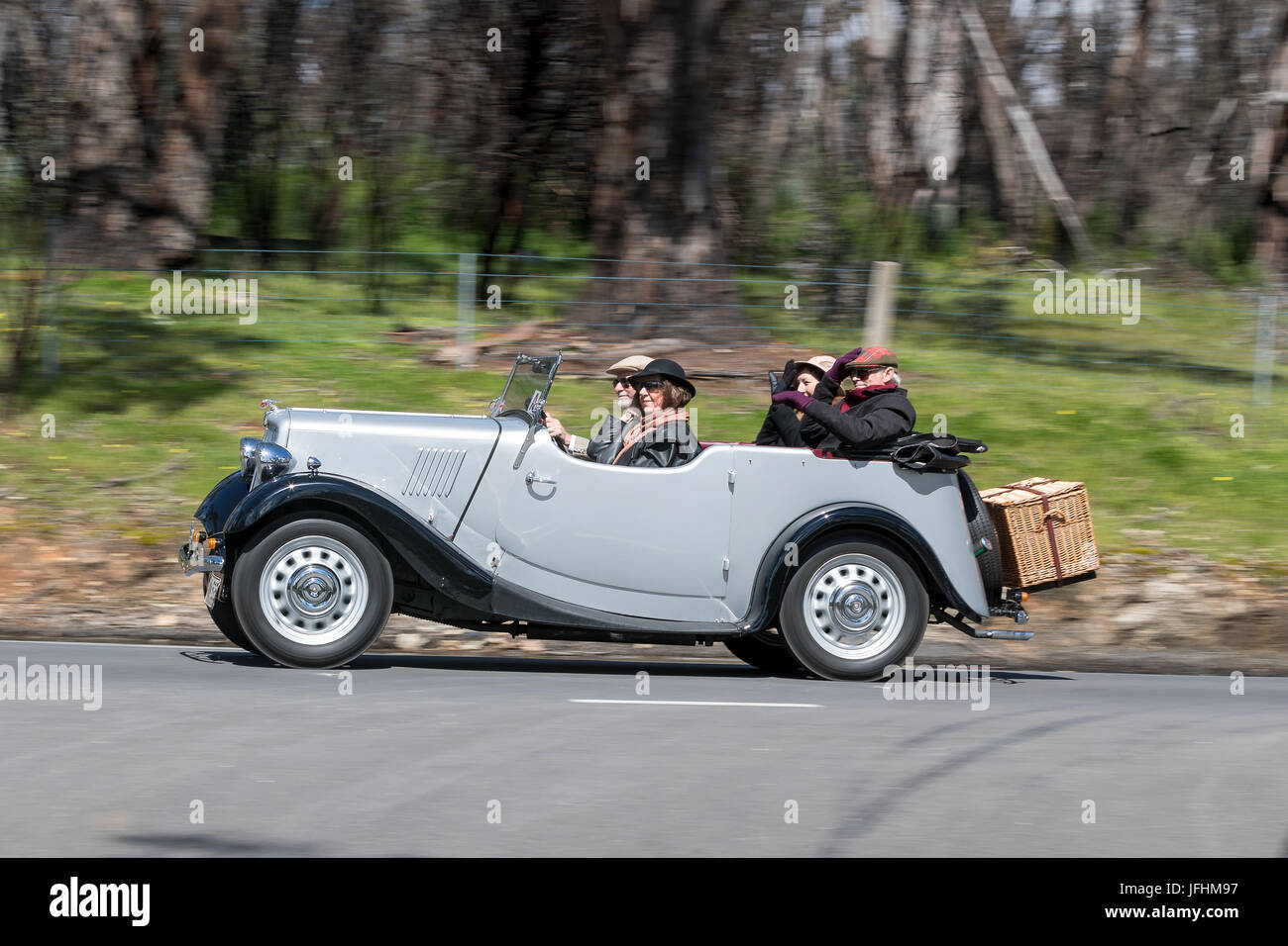 1938 morris 8 40 tourer hi-res stock photography and images - Alamy