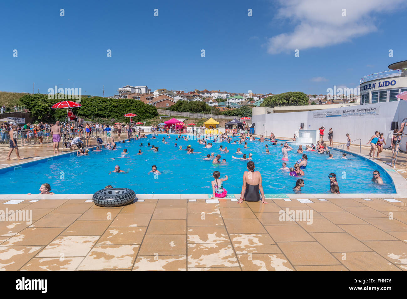 Saltdean pool hi-res stock photography and images - Alamy
