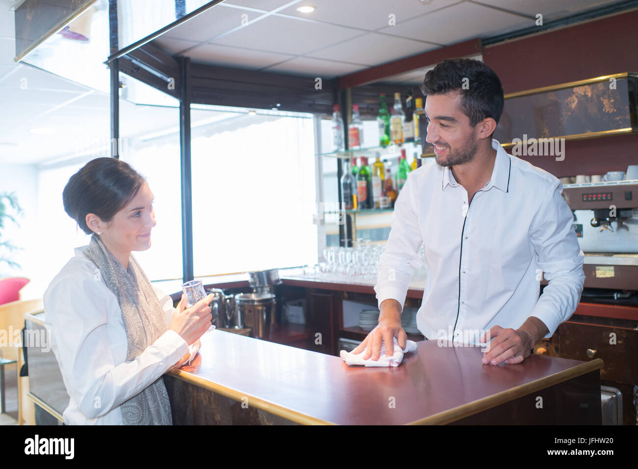 Lady bar staff hi-res stock photography and images - Alamy