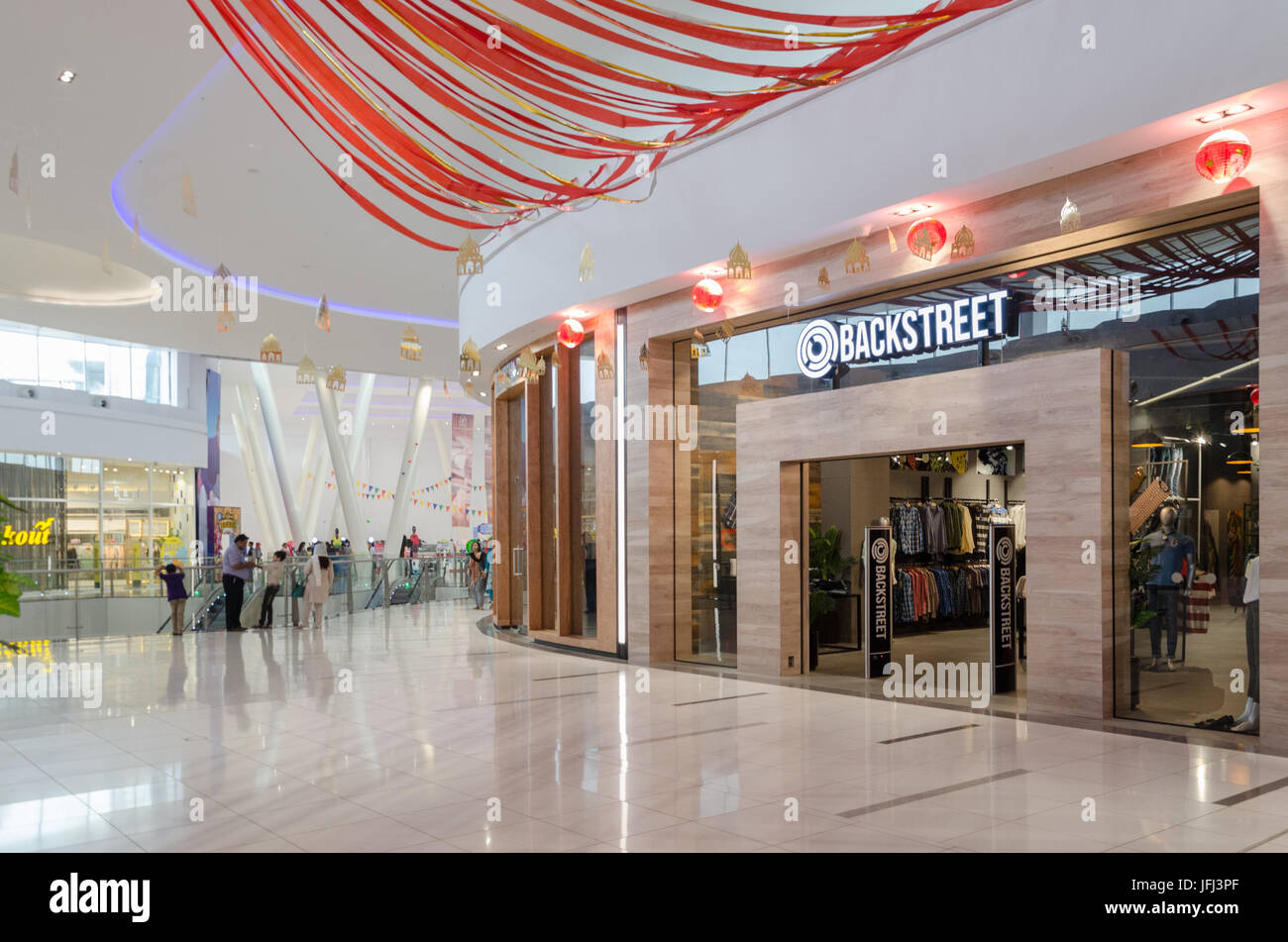 Retail shopping lahore hi-res stock photography and images - Alamy