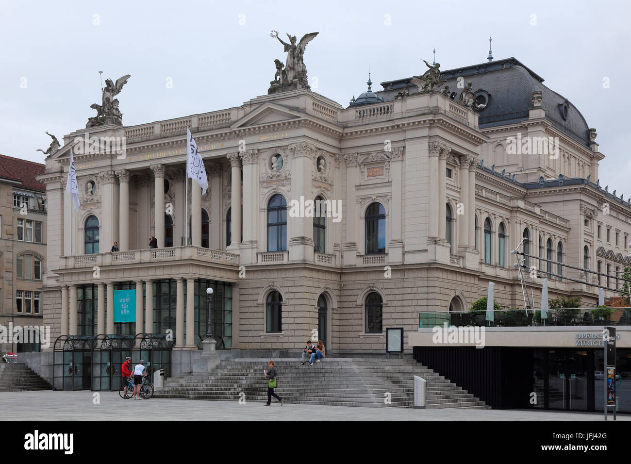 Opera zurich hi-res stock photography and images - Alamy