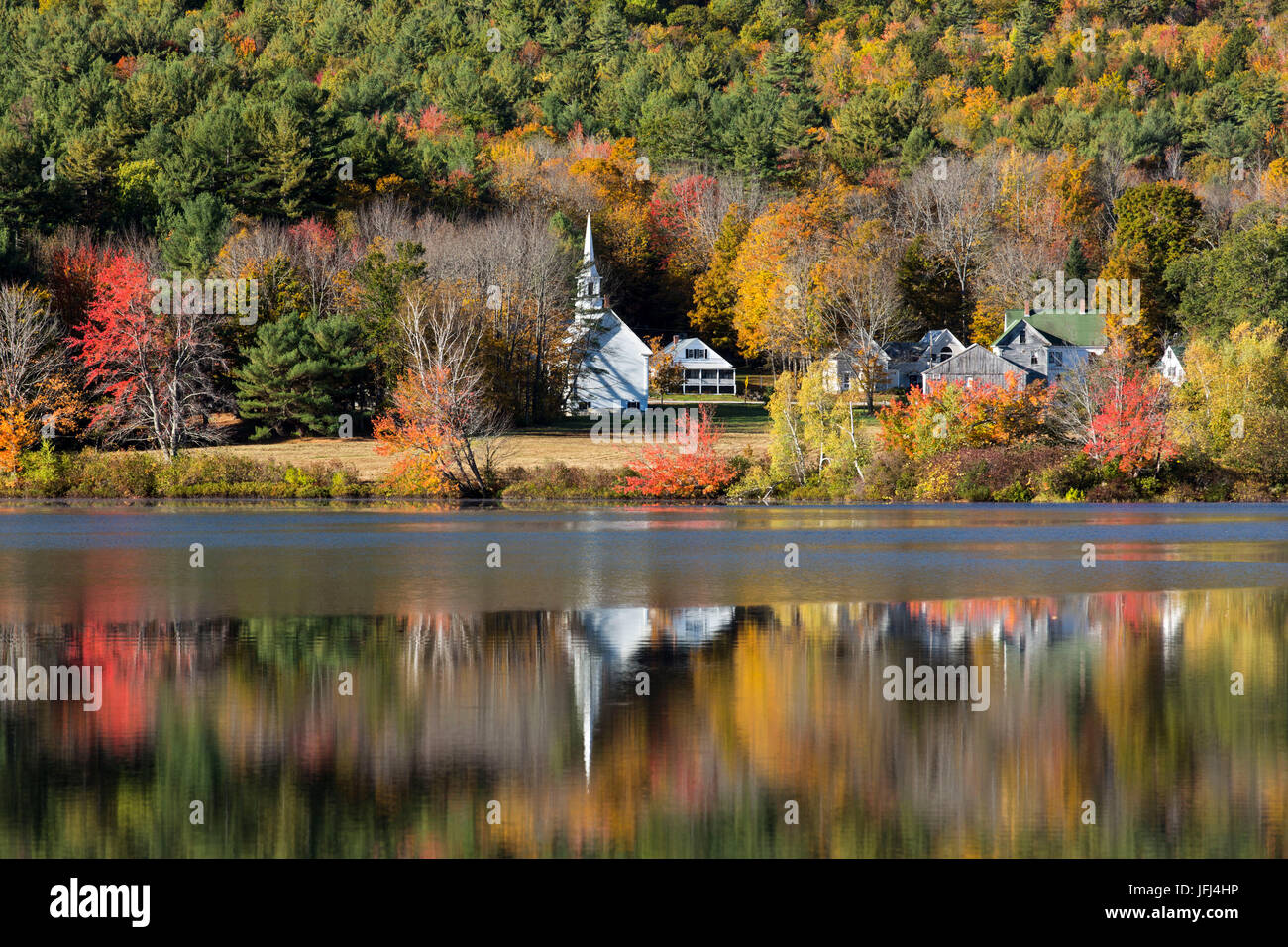 Crystal lake hi-res stock photography and images - Alamy