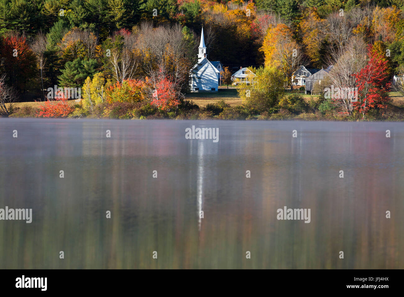 Crystal lake hi-res stock photography and images - Alamy