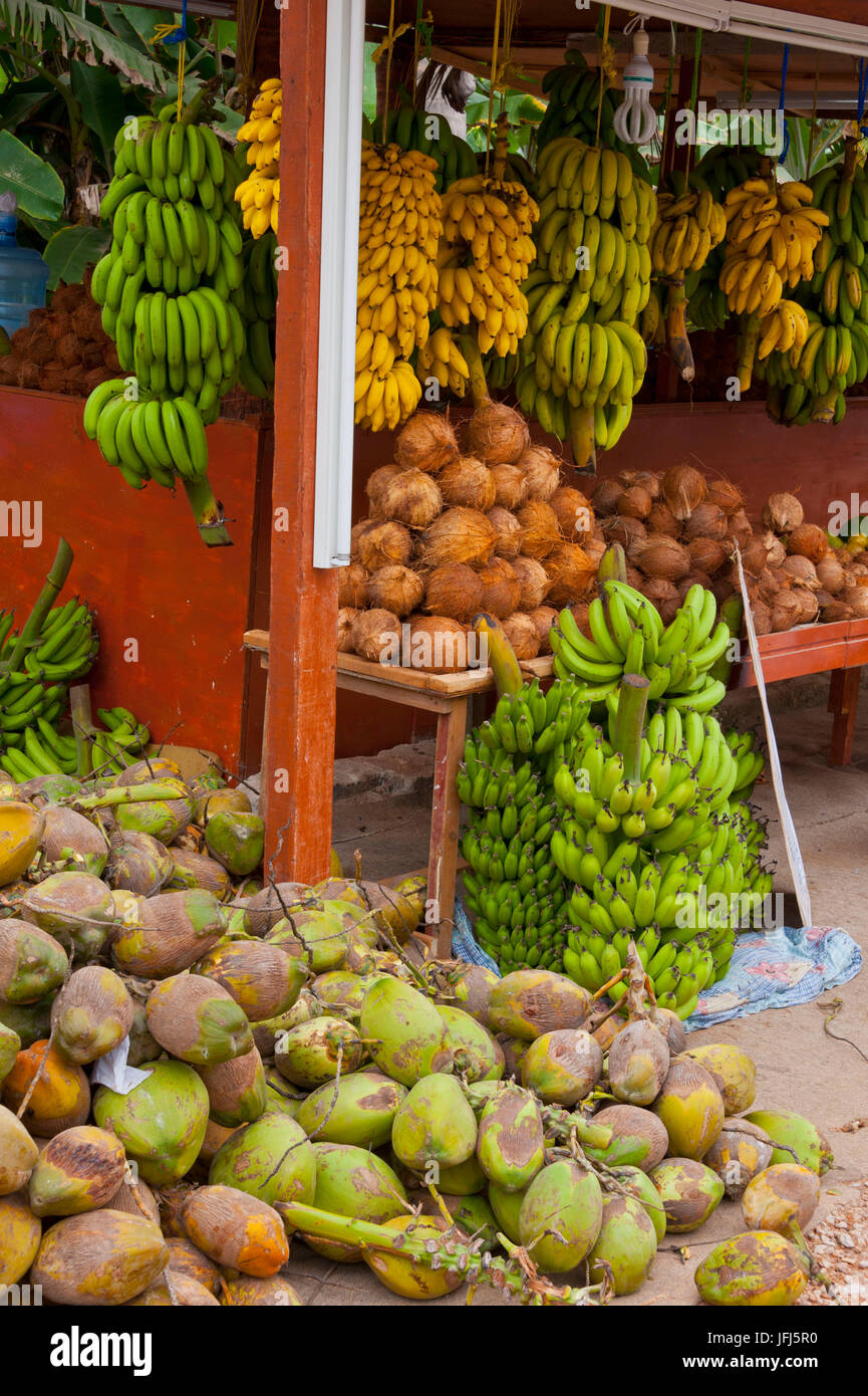 Oman fruit salalah hi-res stock photography and images - Alamy
