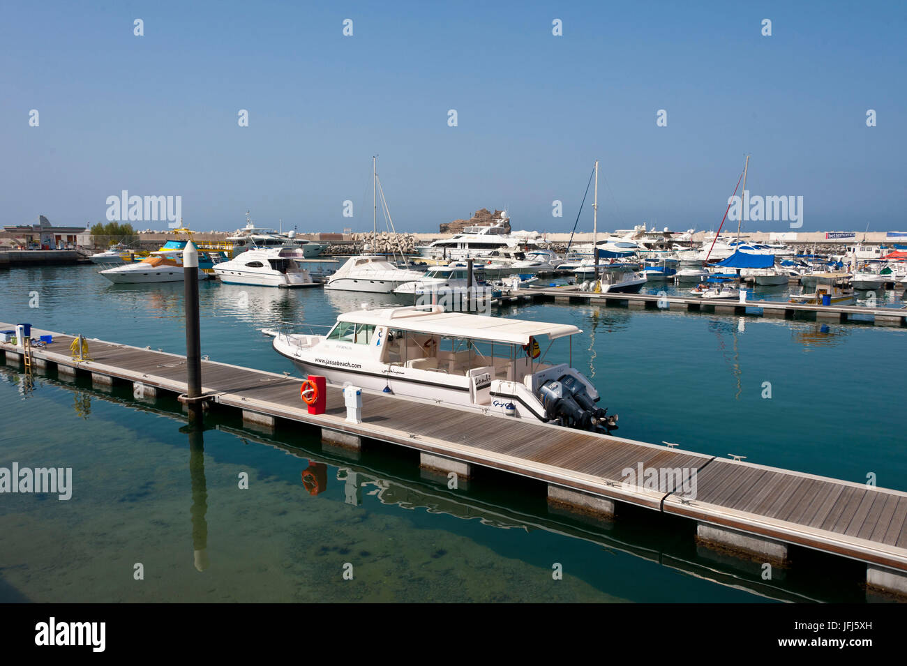 Arabia, Arabian peninsula, Sultanate of Oman, Muscat, harbour, boots ...