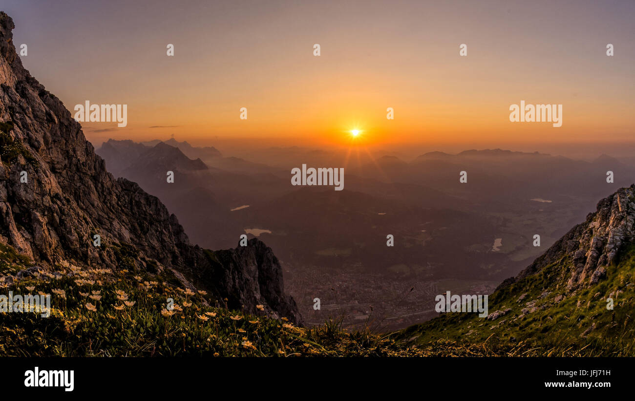 View of the Dammkar on Mittenwald at sunrise, Karwendel, Bavarians ...