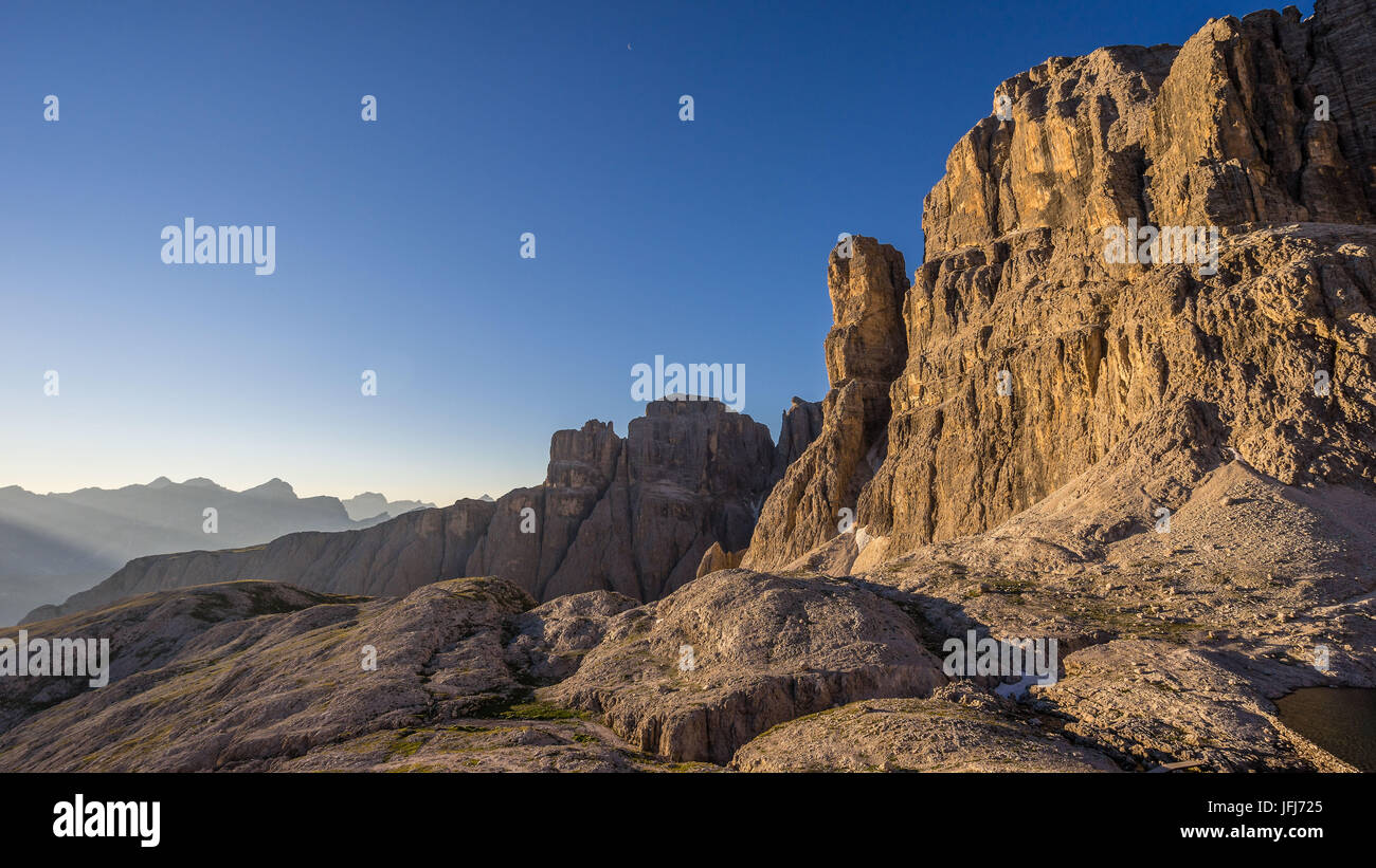 Cliff faces in the Pisciadu via ferrata, dolomites, Sella group, Alta ...