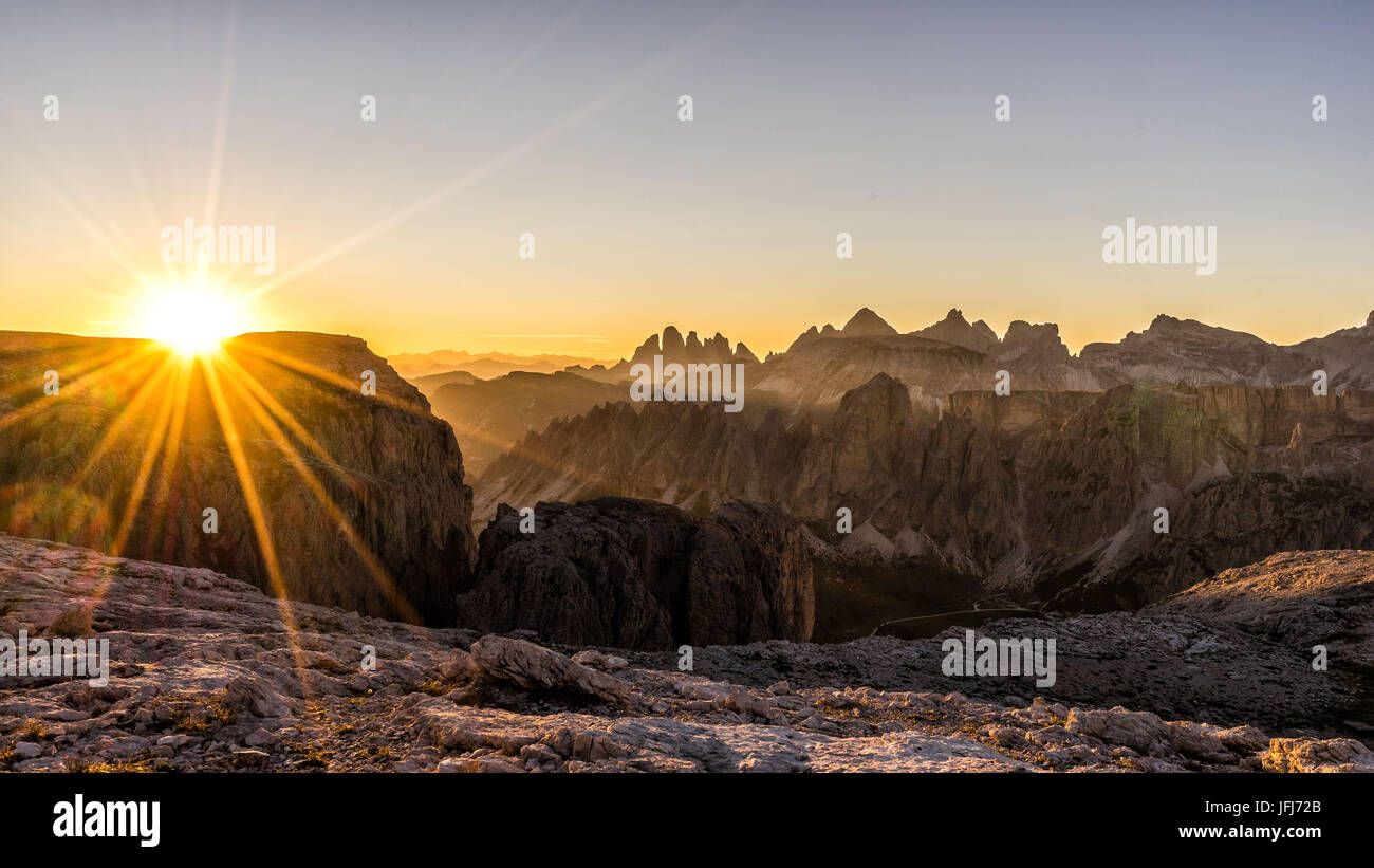 Mountain landscape in the Pisciadu via ferrata at sundown, dolomites ...