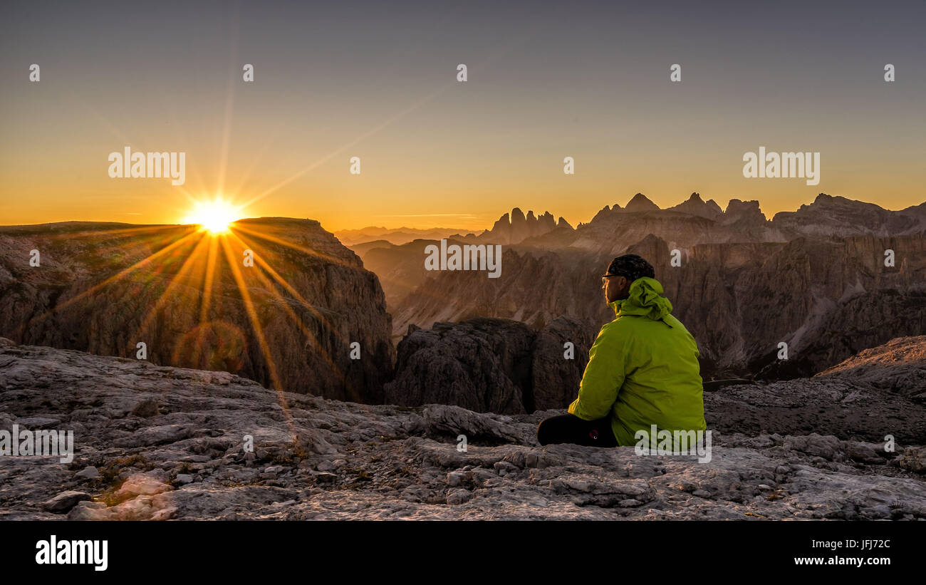 Mountain landscape in the Pisciadu via ferrata at sundown, dolomites ...
