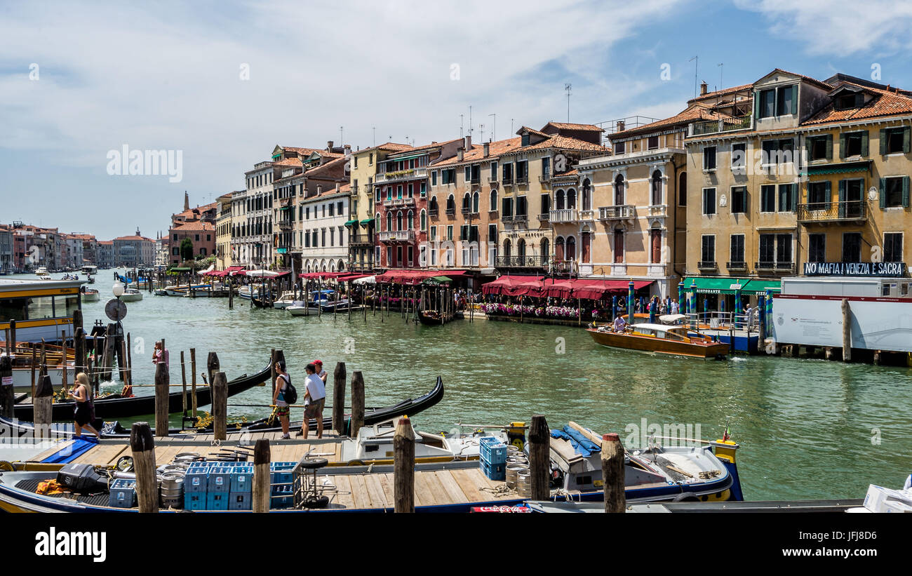 Grand canal italy love hi-res stock photography and images - Alamy