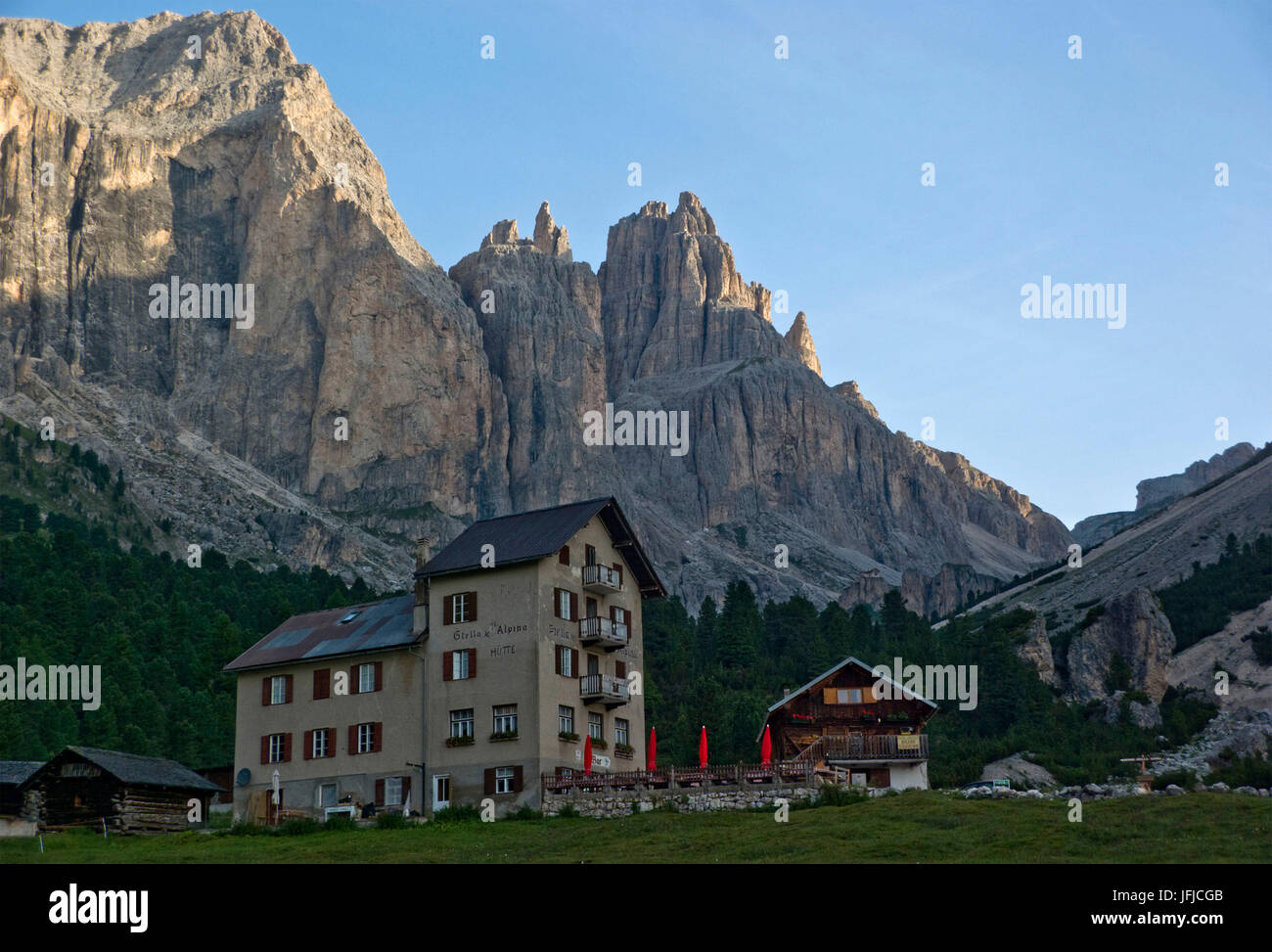 Stella alpina refuge hi-res stock photography and images - Alamy