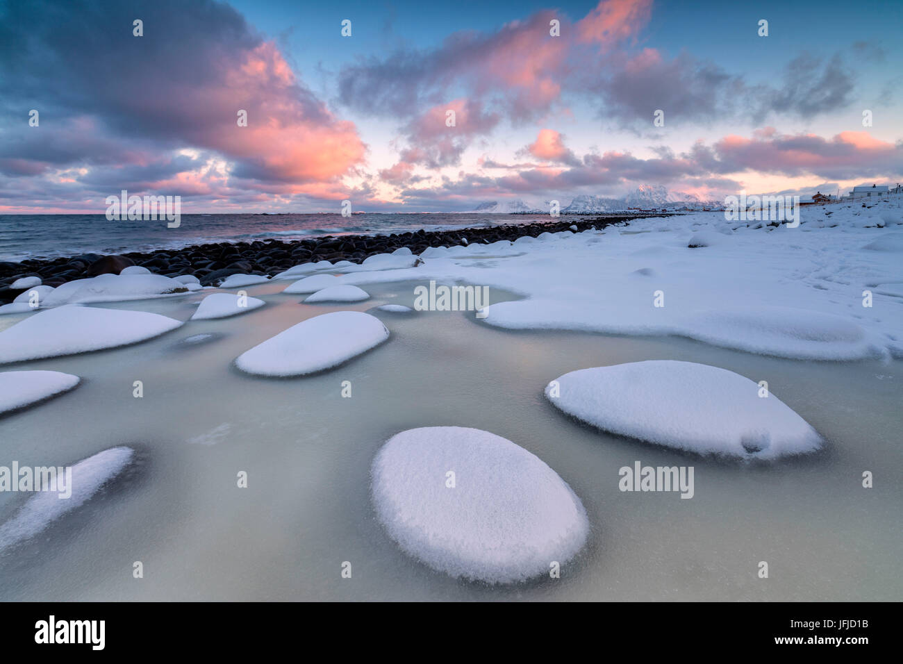 Vestvagoy island hi-res stock photography and images - Alamy