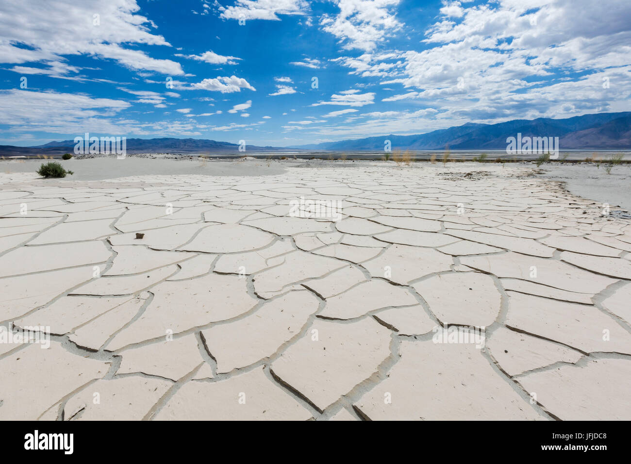 Desert landscape with lines on dry sand, Death Valley National Park ...