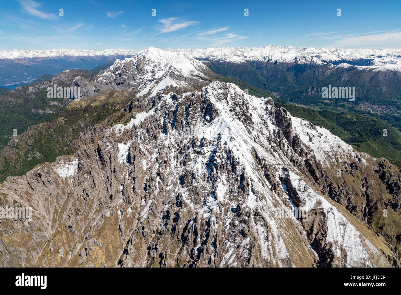 Ridges and mountains hi-res stock photography and images - Alamy