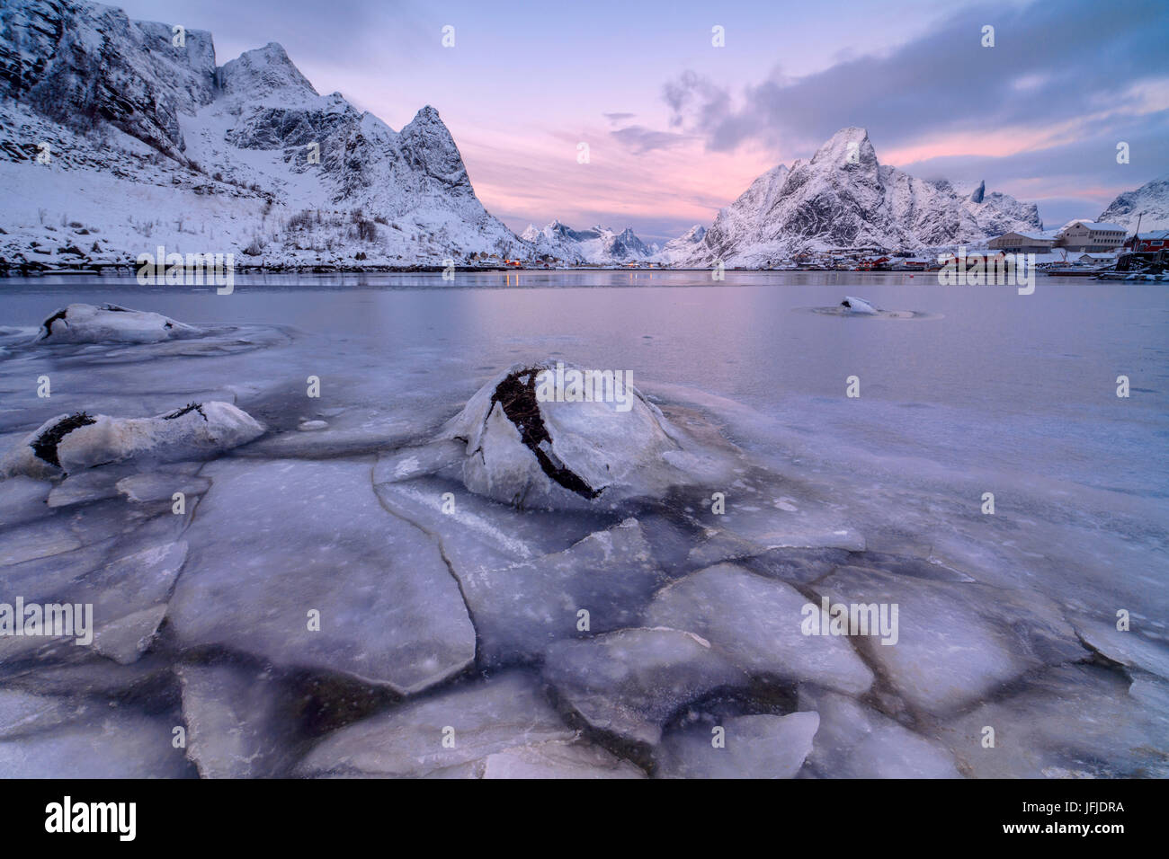 Colors of sunset hi-res stock photography and images - Alamy