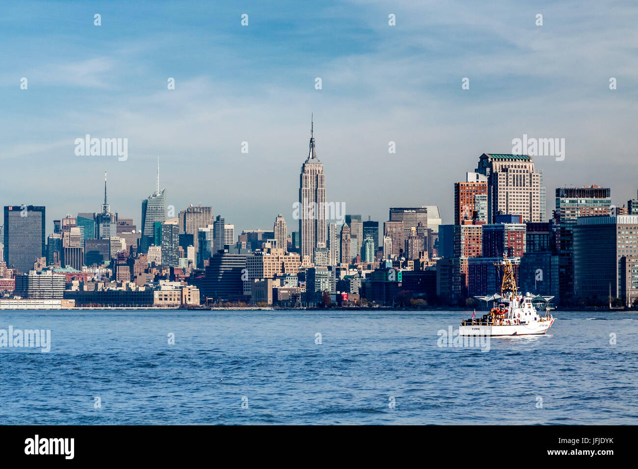 Downtown Manhattan across the Hudson River, New York, Manhattan, United ...