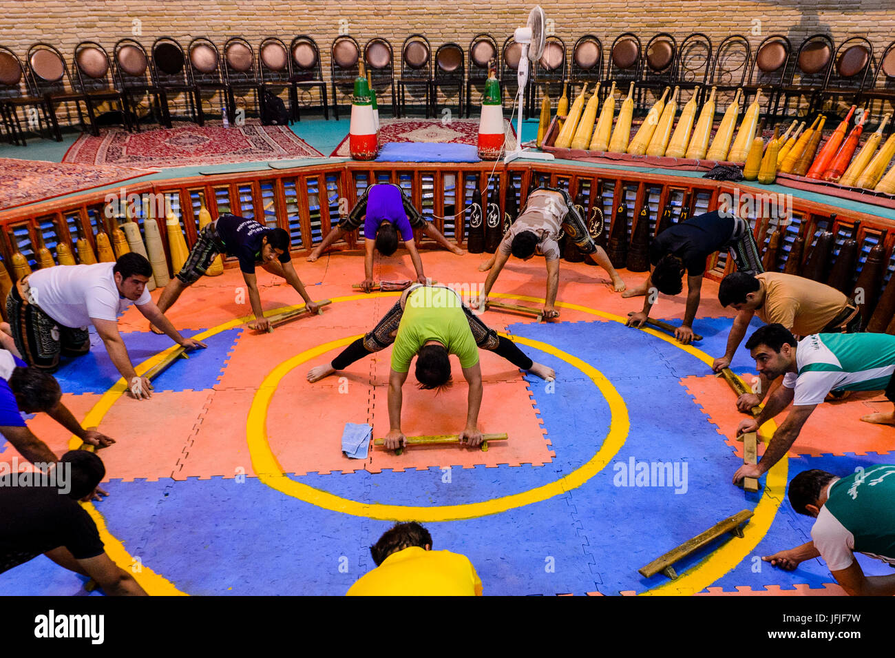 Iran isfahan zurkhaneh hi-res stock photography and images - Alamy