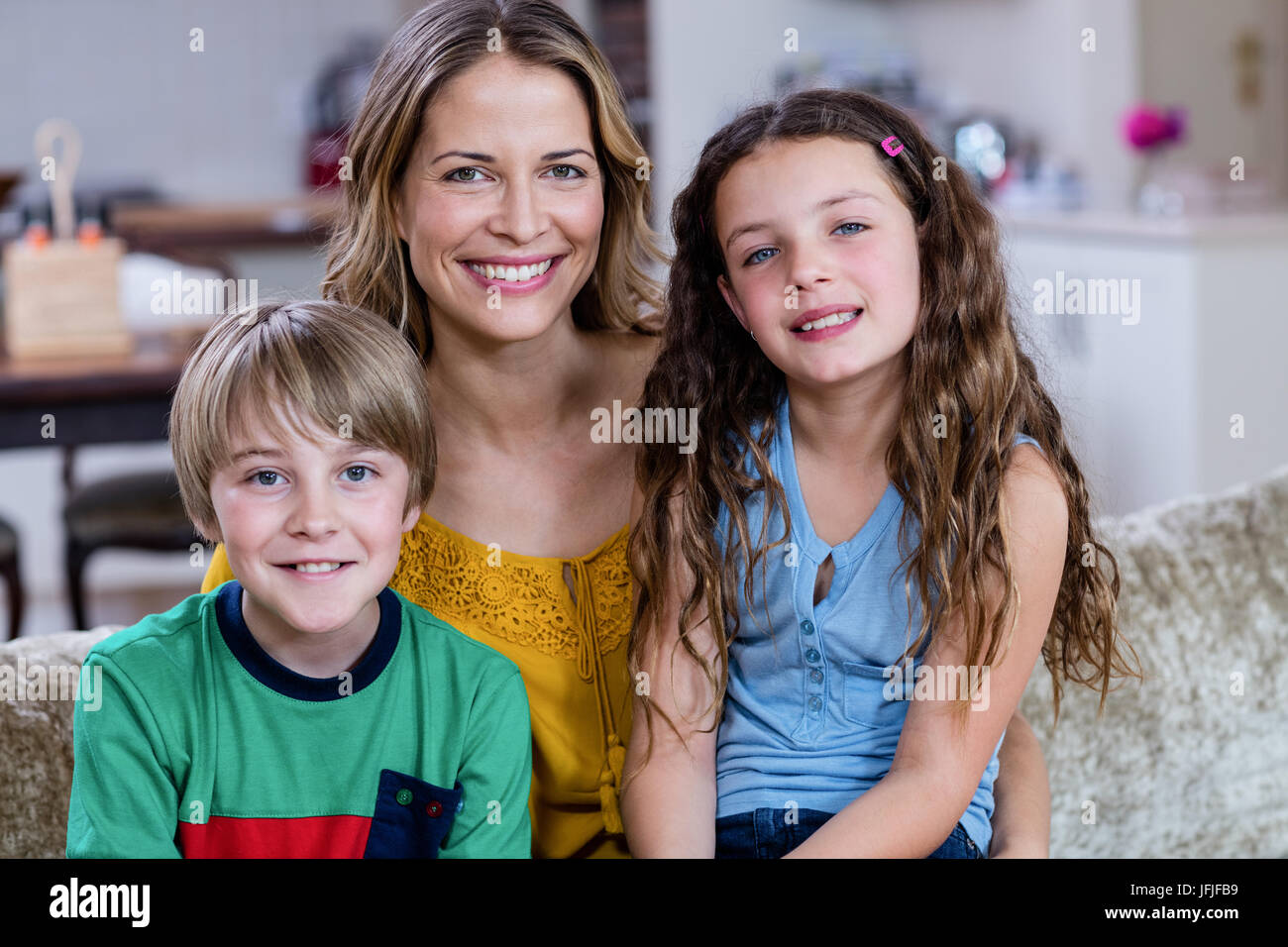 Happy kids and mother hi-res stock photography and images - Alamy