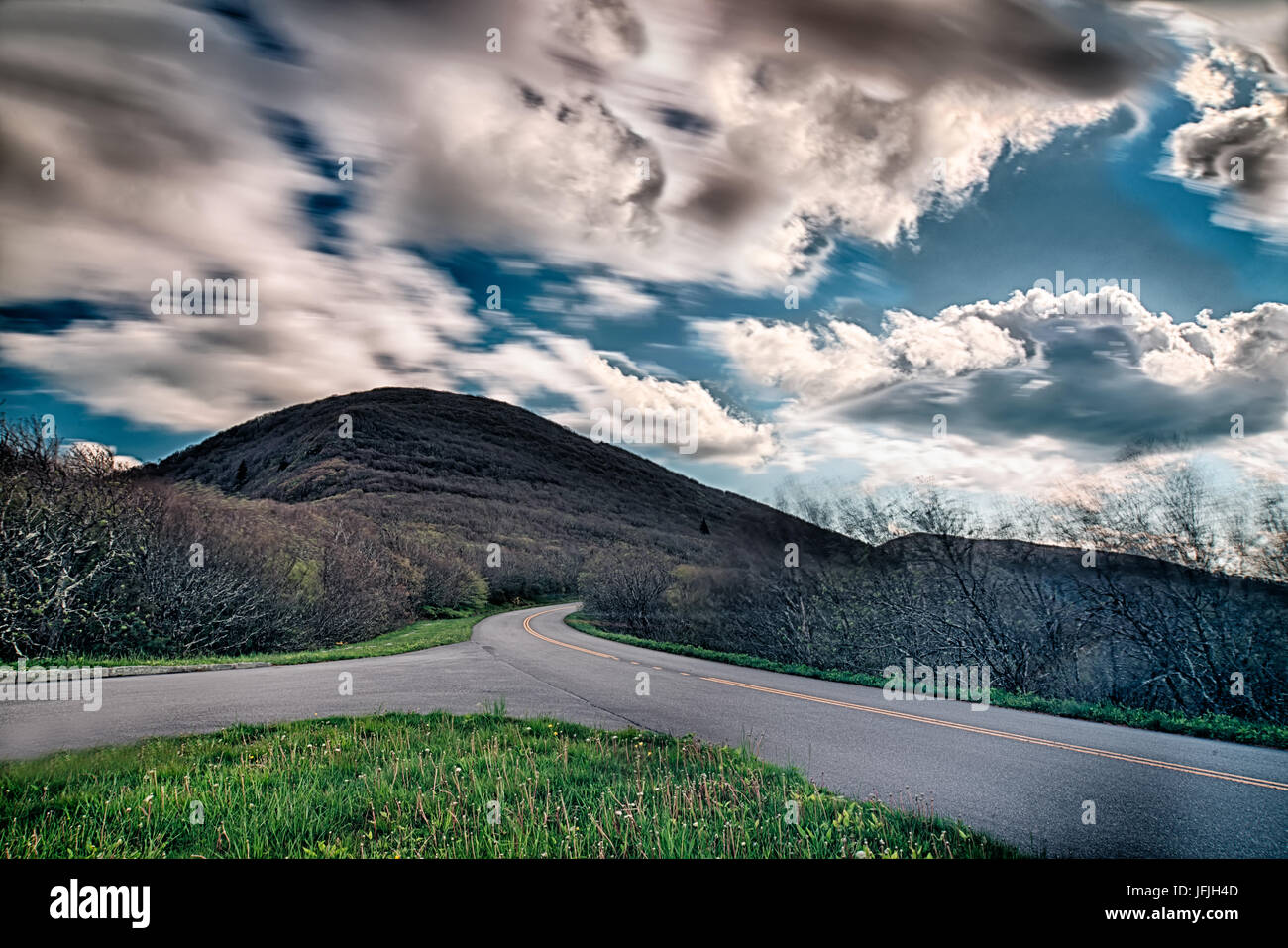 Springtime at Scenic Blue Ridge Parkway Appalachians Smoky Mountains ...